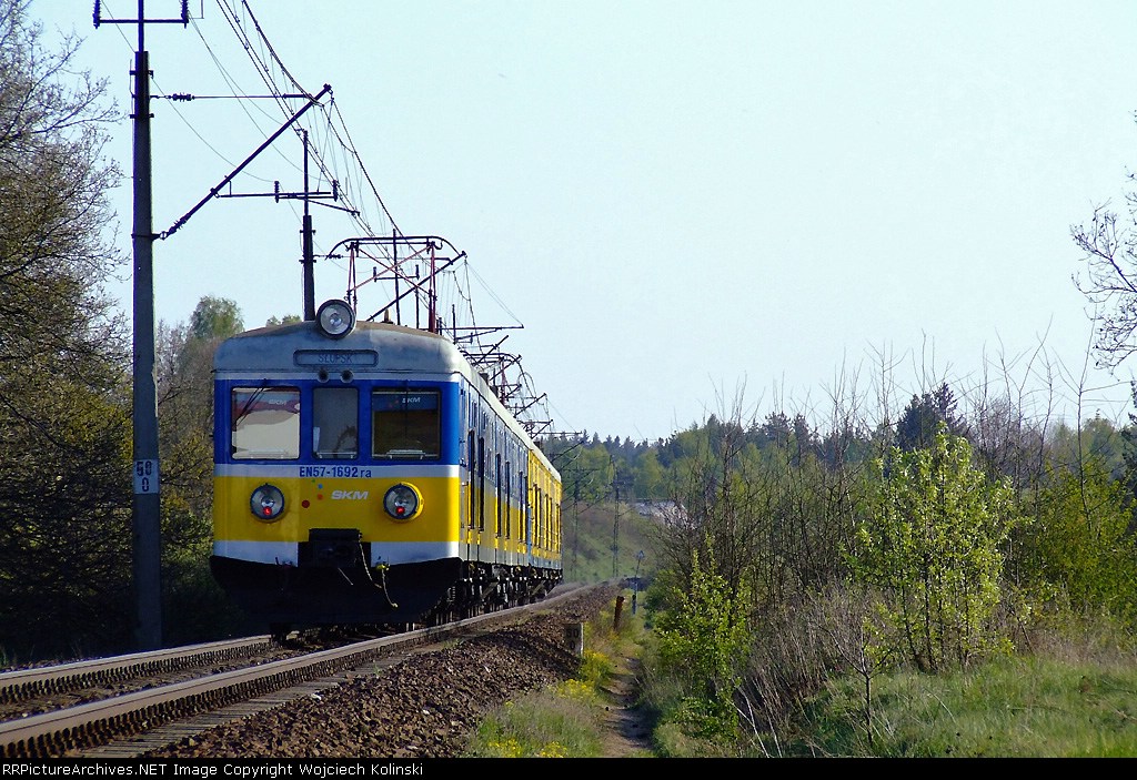 EN57-1692+1102